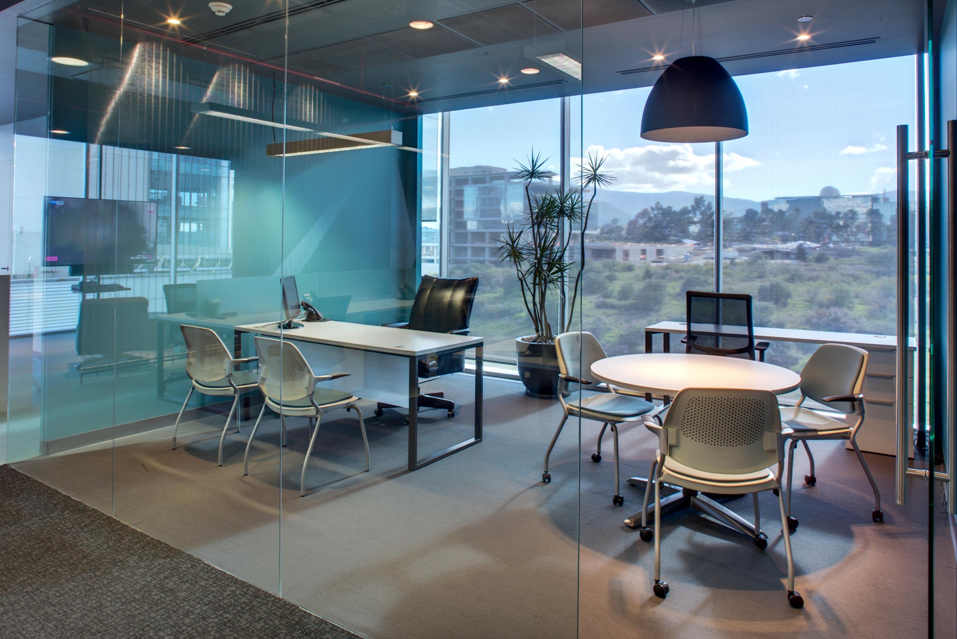 Oficinas Soccer Media Solutions • Hunter Douglas Arch.